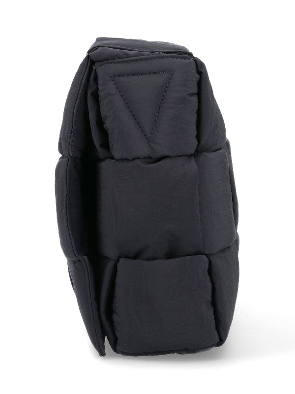 보테가 베네타(BOTTEGA VENETA) 패딩 테크 나일론 라지 카세트백 690133 VBO81 8803 | jentestore