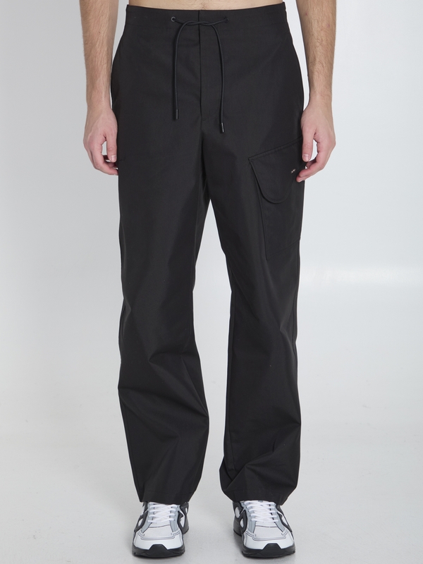 디올(Dior) 디올 블랙 캐주얼 팬츠 613C153A3068900 | jentestore